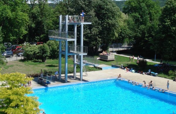 Sprungturm / Sprunganlage - Experte in 10 Minuten - ROIGK