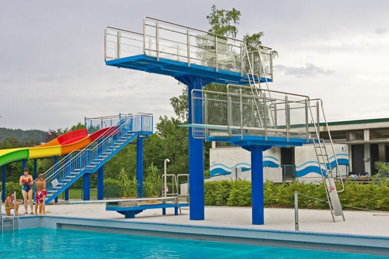 Sprungturm / Sprunganlage - Experte in 10 Minuten - ROIGK